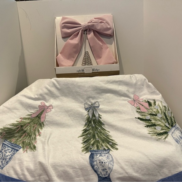 Laura Ashley | Holiday | Only 2 Sets Left Gorgeous Laura Ashley Tree ...